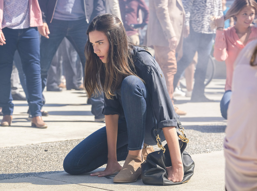 Supergirls New Villain In The Making Is Already Downplaying Her